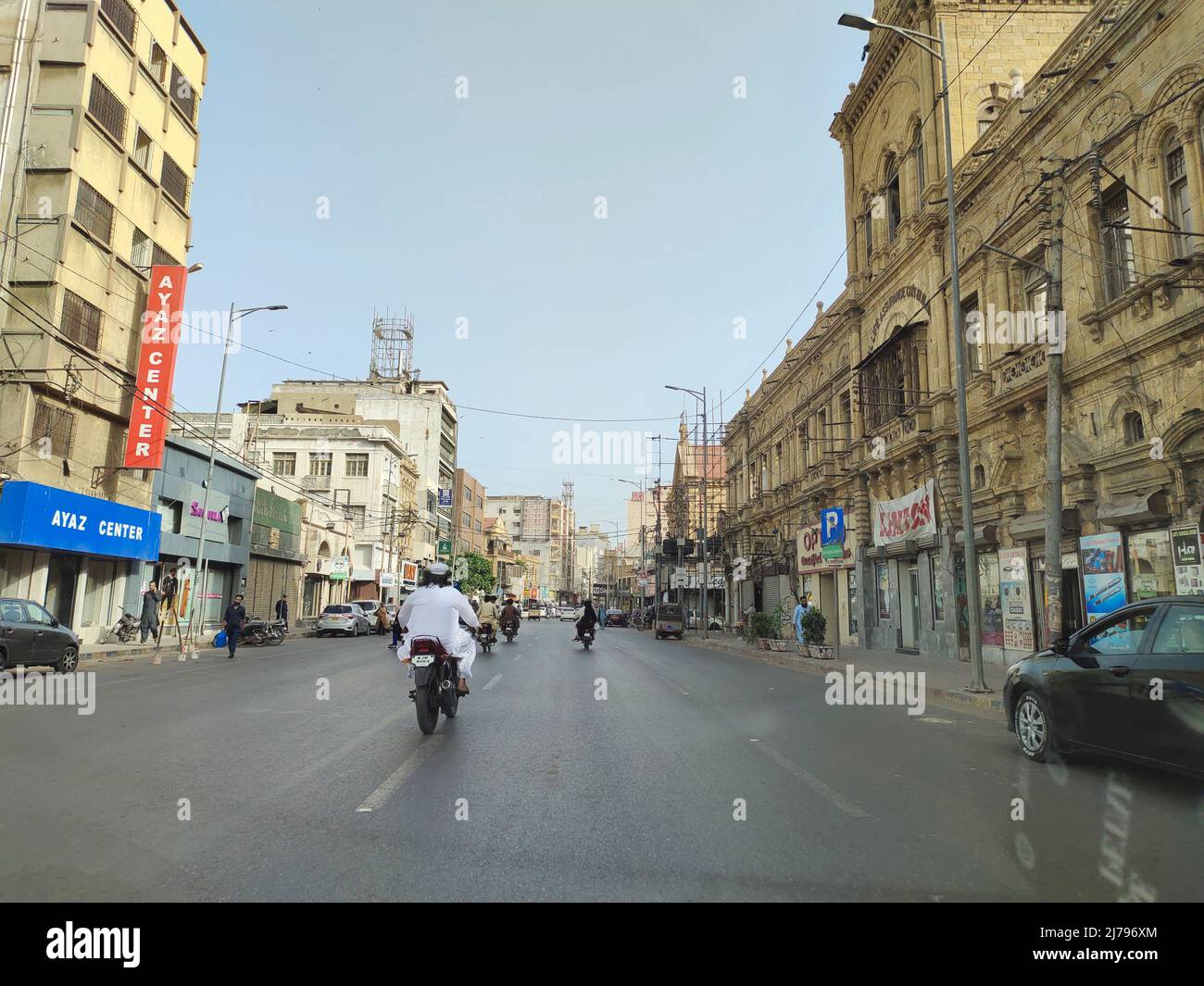 Main Korangi road Karachi traffic and buildings landmark Stock Photo ...