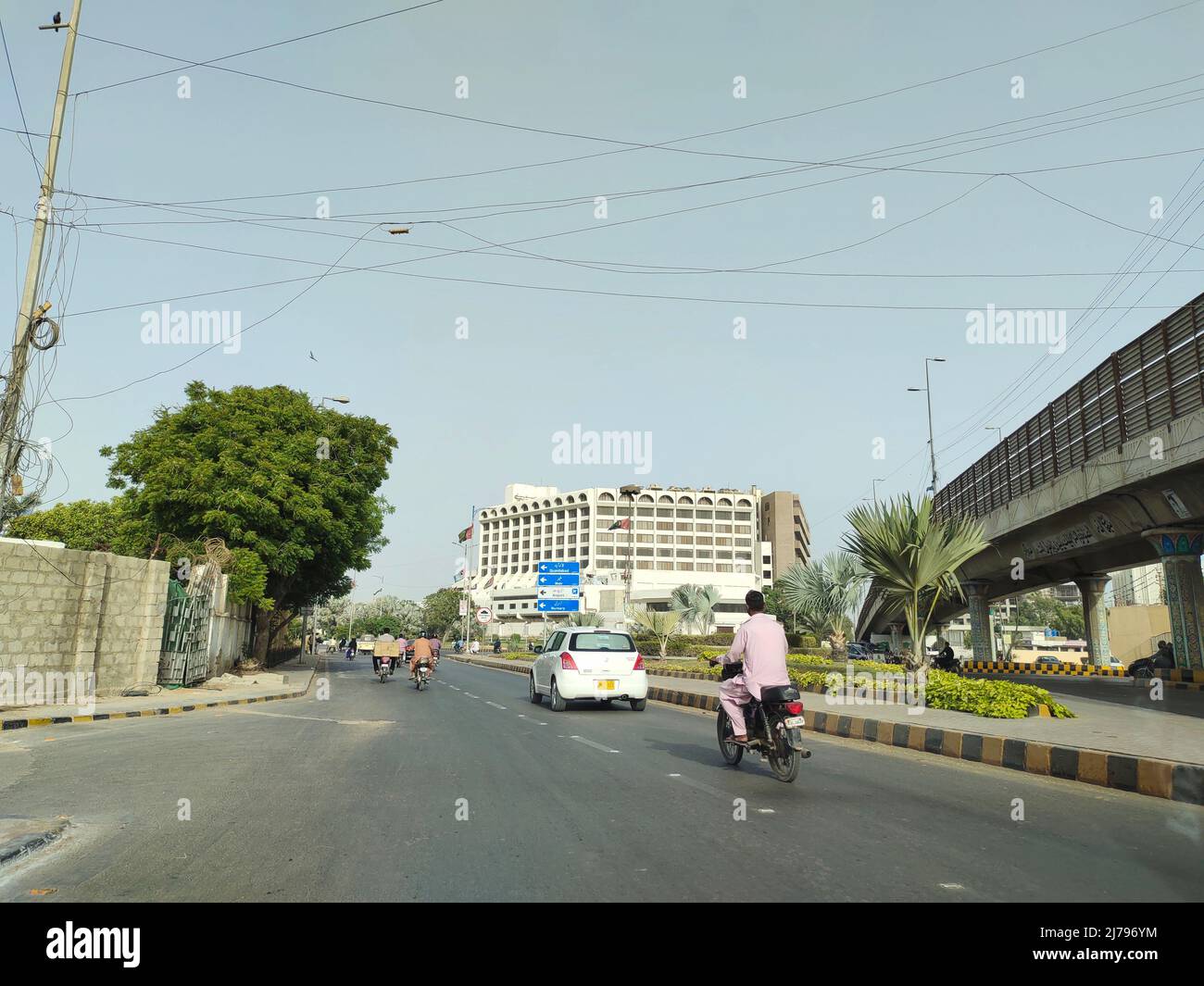 Main Korangi road Karachi traffic and buildings landmark Stock Photo ...