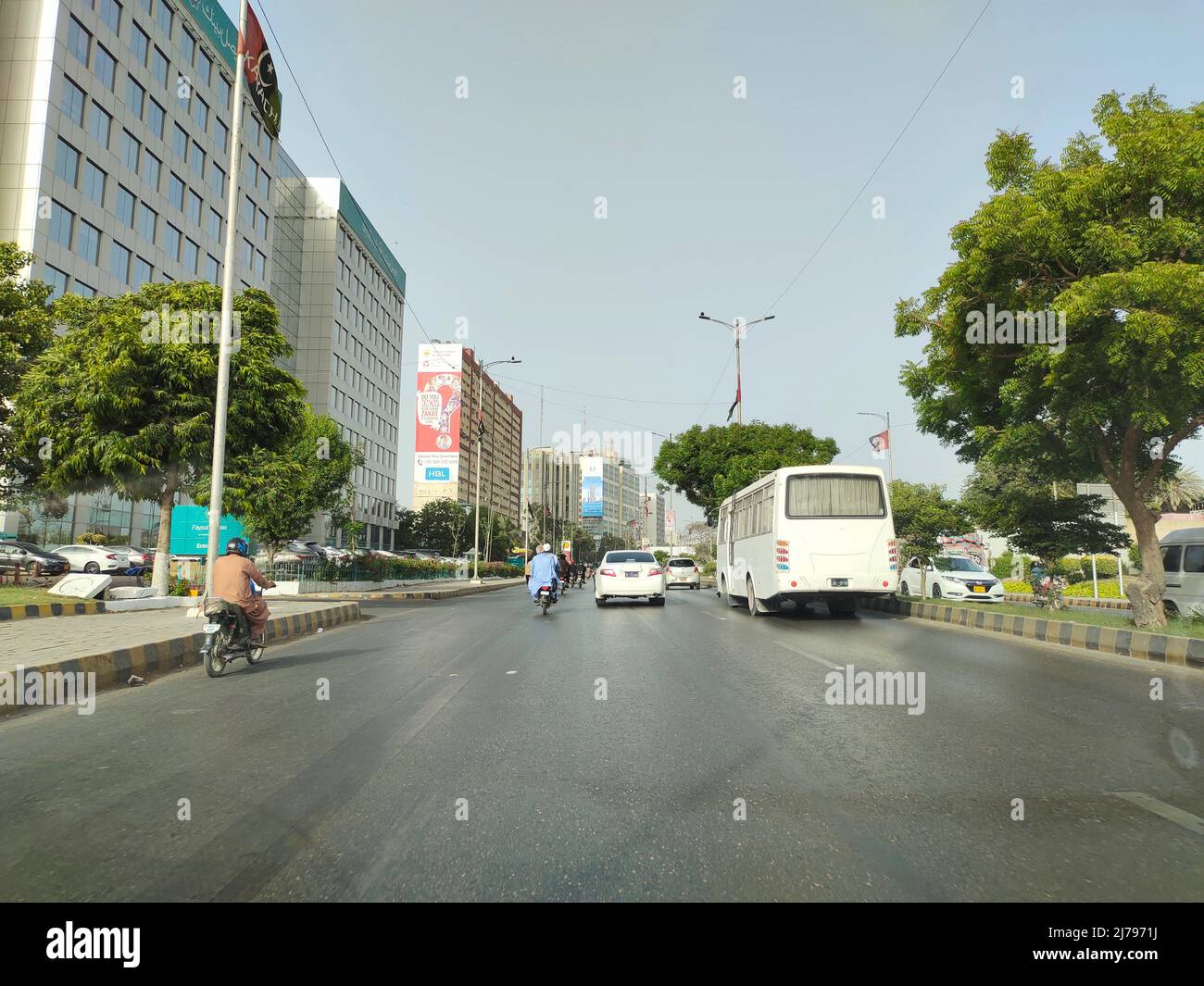 Main Korangi road Karachi traffic and buildings landmark Stock Photo ...