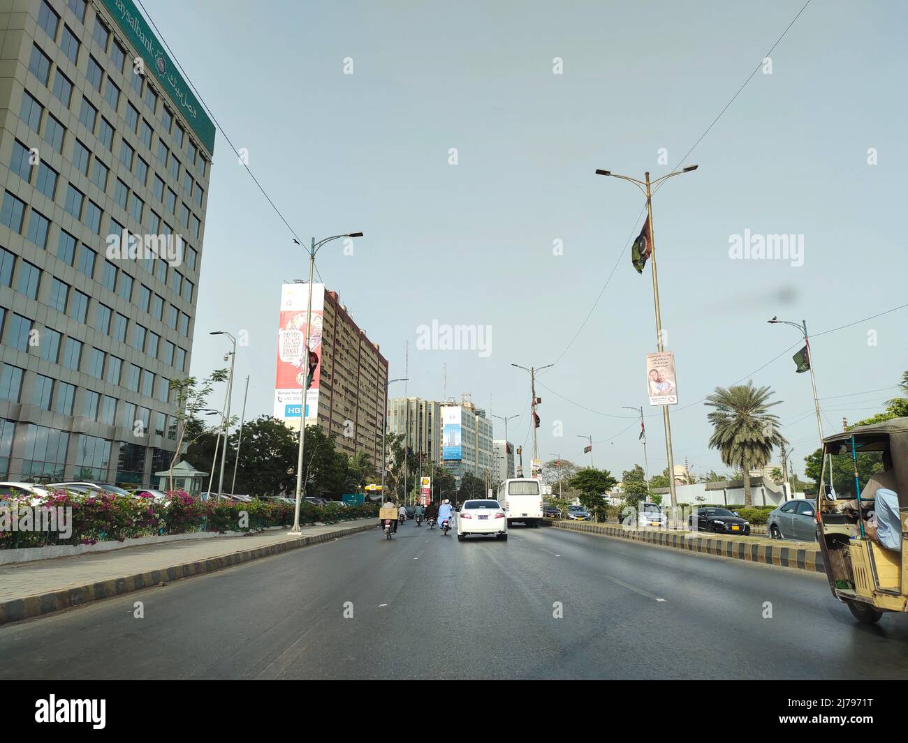 Main Korangi road Karachi traffic and buildings landmark Stock Photo ...