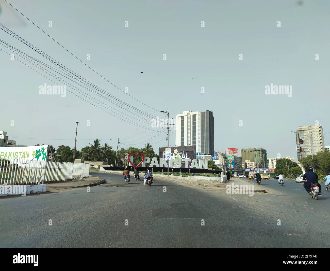 Main Korangi road Karachi traffic and buildings landmark Stock Photo ...