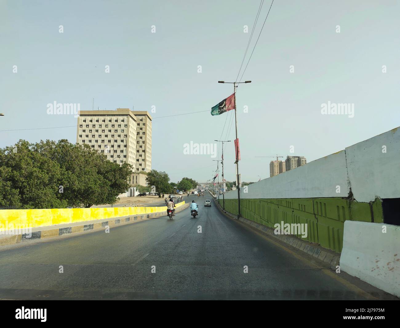 Main Korangi road Karachi traffic and buildings landmark Stock Photo ...