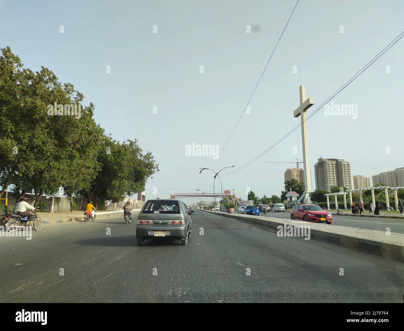 Main Korangi road Karachi traffic and buildings landmark Stock Photo ...