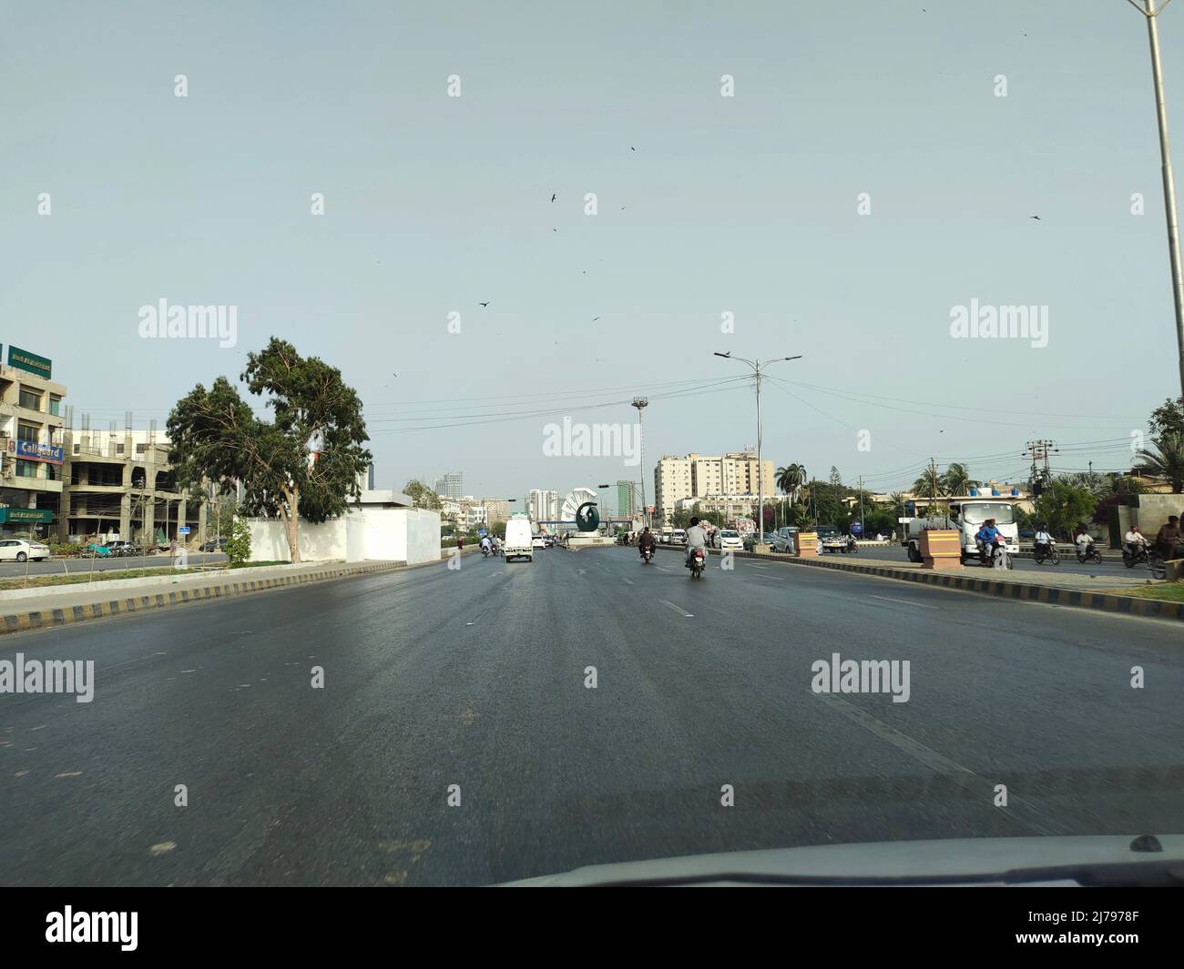 Main Korangi road Karachi traffic and buildings landmark Stock Photo ...