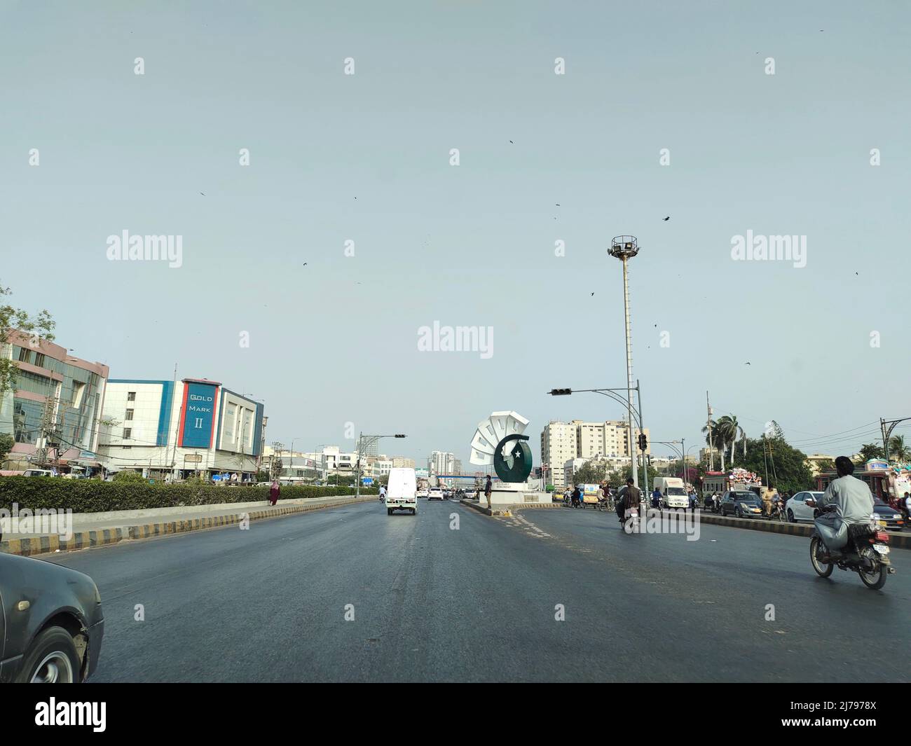 Main Korangi road Karachi traffic and buildings landmark Stock Photo ...