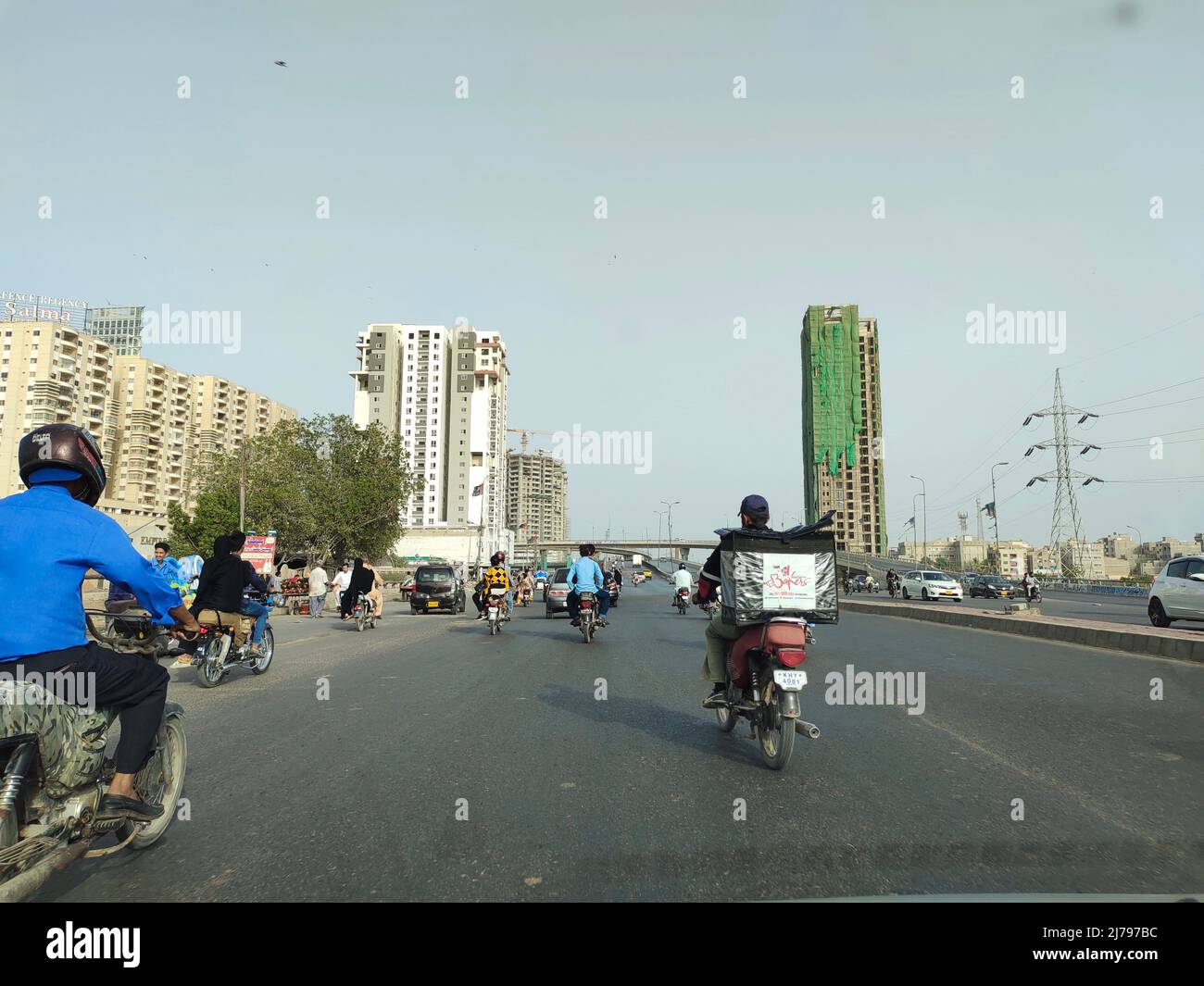 Main Korangi road Karachi traffic and buildings landmark Stock Photo ...