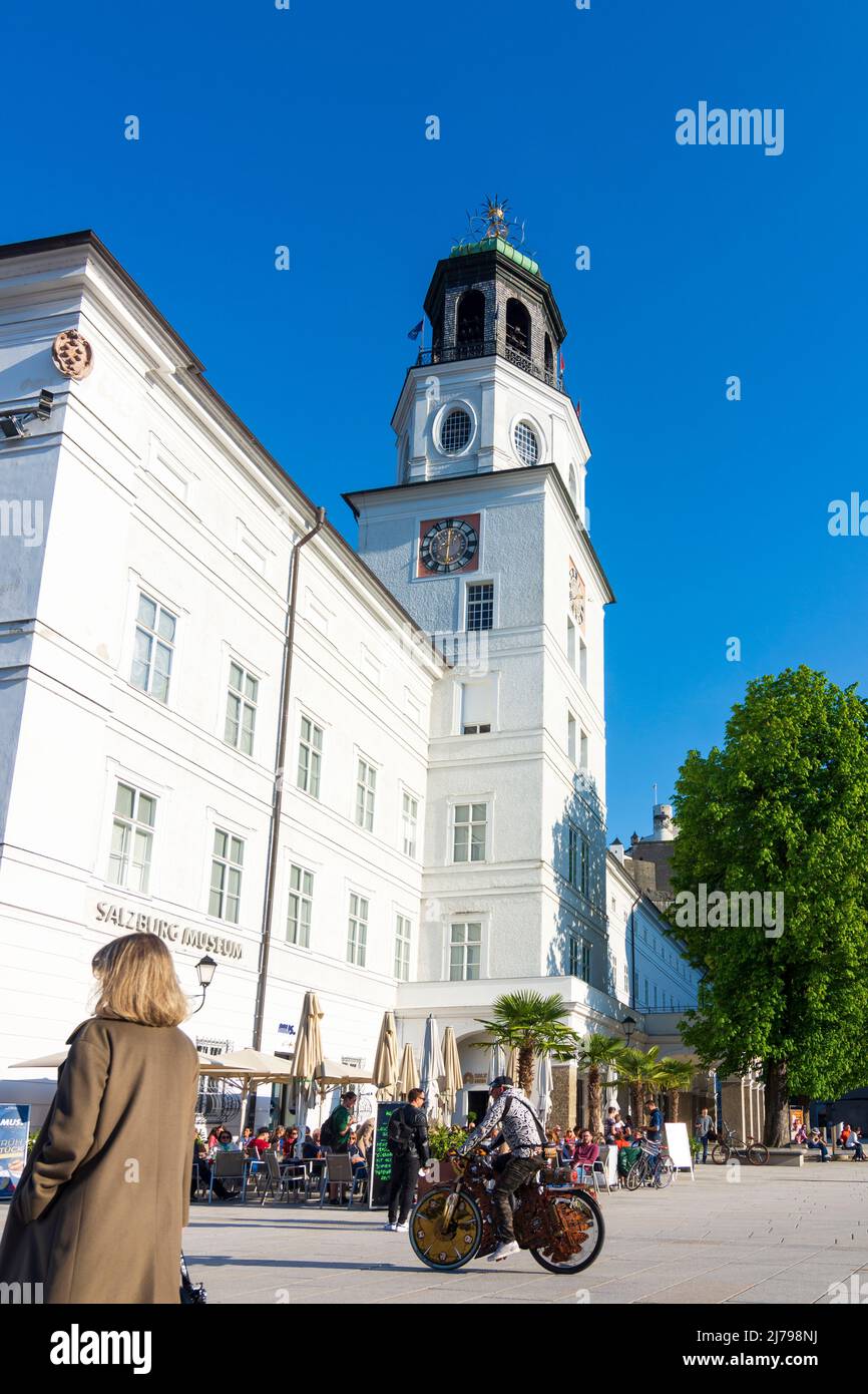 Salzburg: house Neue Residenz, square Residenzplatz, restaurant in ...
