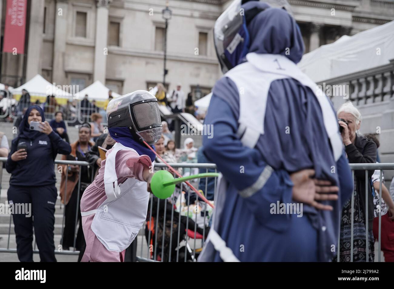 Muslim girls fencing hi-res stock photography and images - Alamy