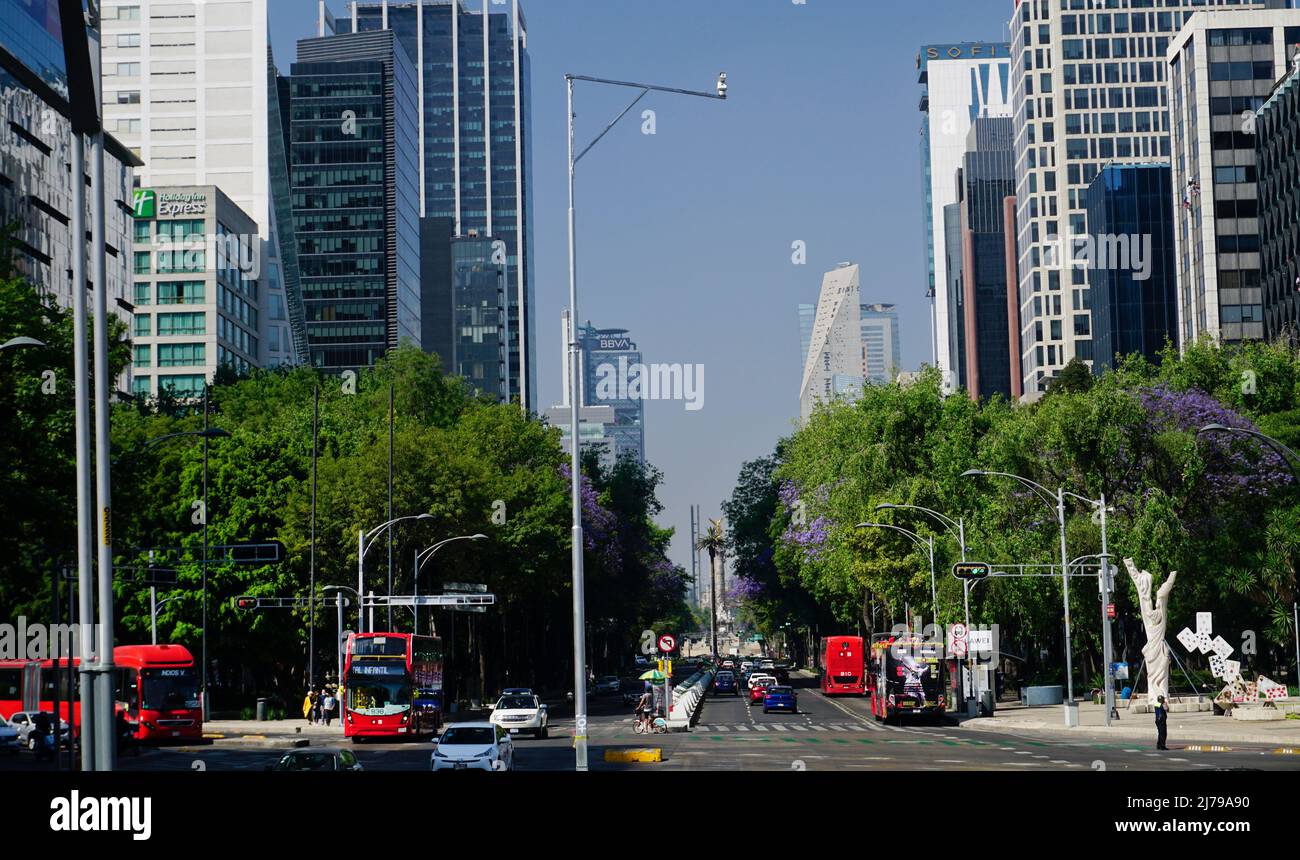 Metrobus crossing Paseo de la Reforma, Mexico City, Mexico Stock Photo ...