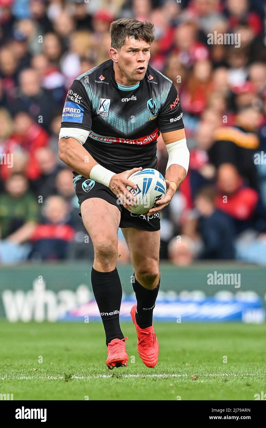 Louie McCarthy-Scarsbrook (15) of St Helens in action Stock Photo - Alamy