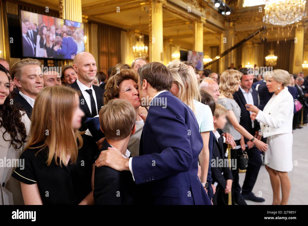 Emmanuel Macron and his mother Françoise Noguès during the Investiture ...