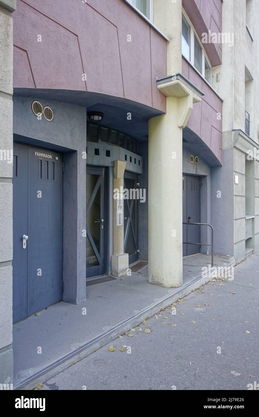 Wien, Schrankenberggasse 18-20, Genossenschaftshaus von Rob Krier, 1983 ...