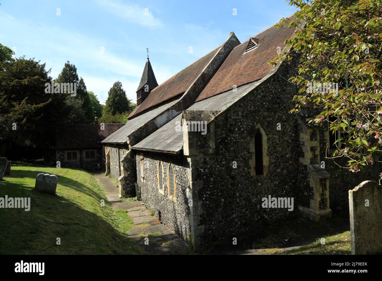 St andrews church buckland hi-res stock photography and images - Alamy