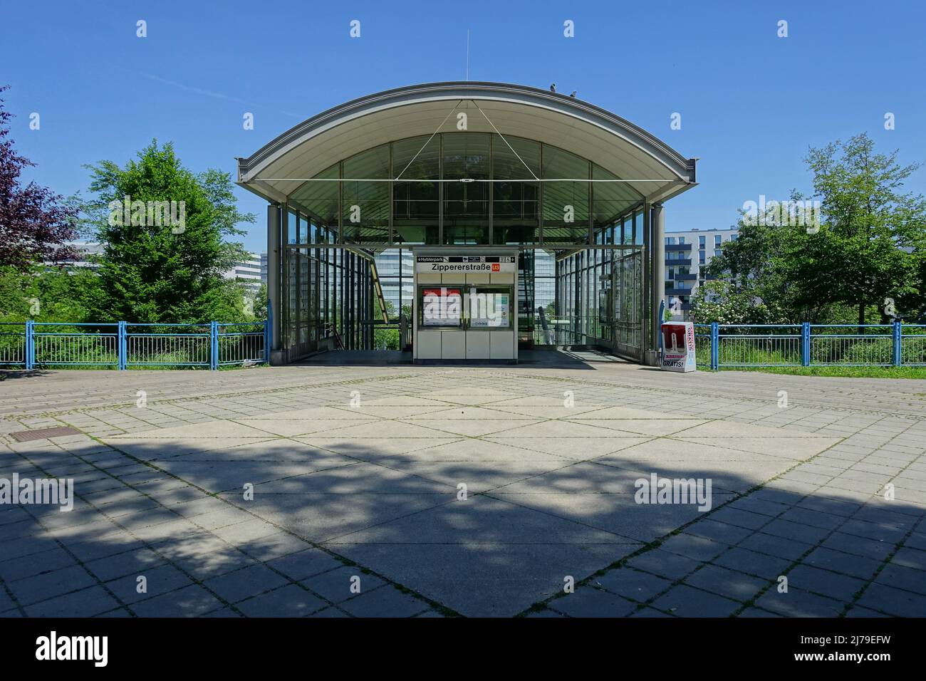 Wien, U-Bahn-Linie U3, Station Zippererstraße // Vienna, Underground ...