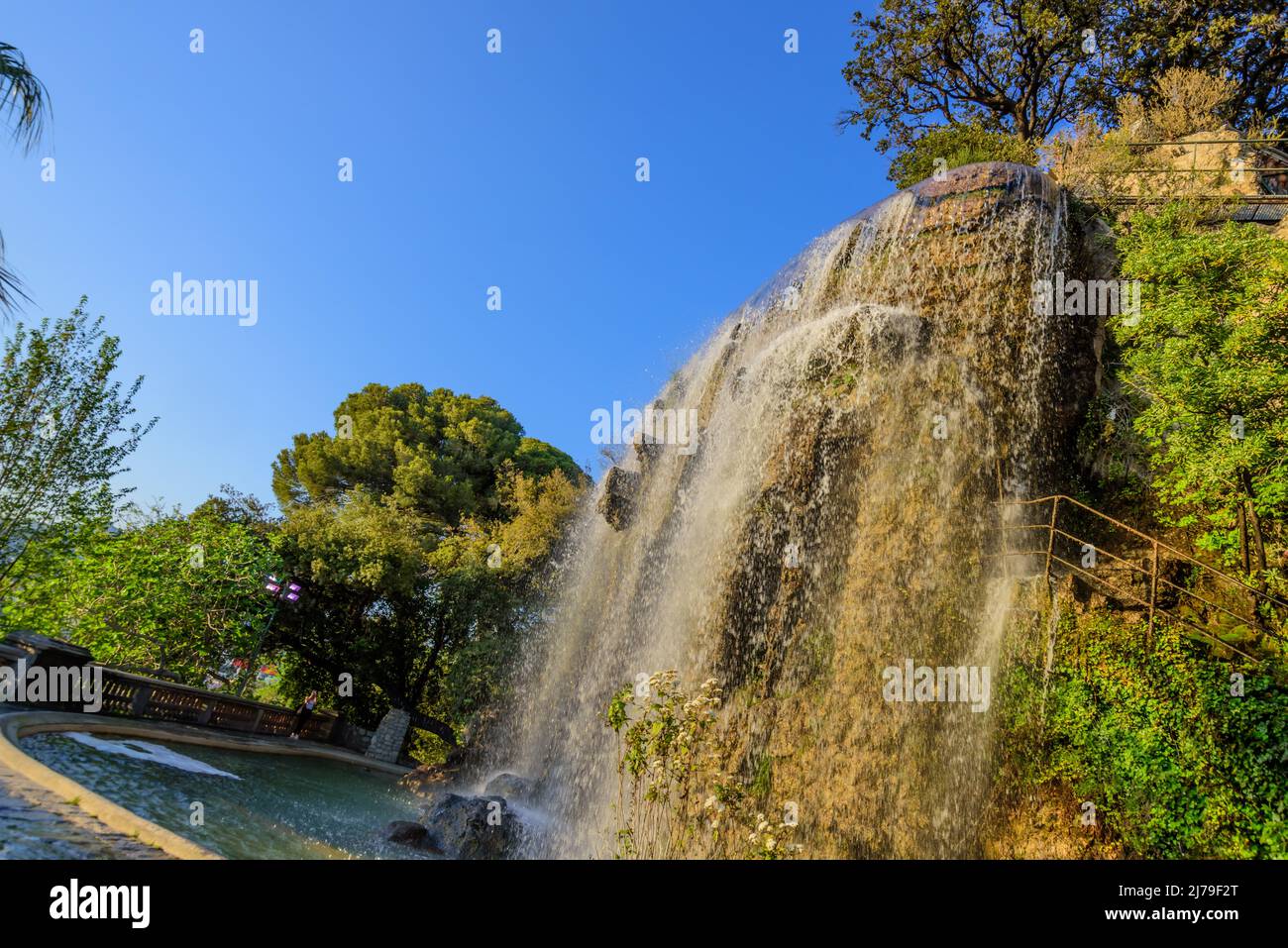 Nizza, Parc de la Colline du Chateau, Cascade // Nice, Parc de la ...