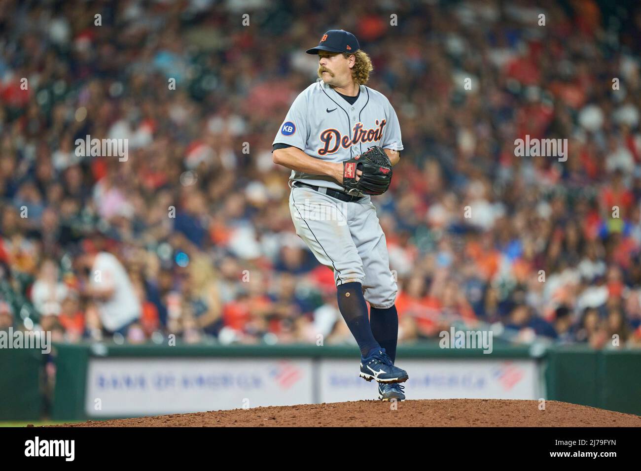 May 6 2022: Detroit pitcher Andrew Chafin (37) throws a pitch during ...