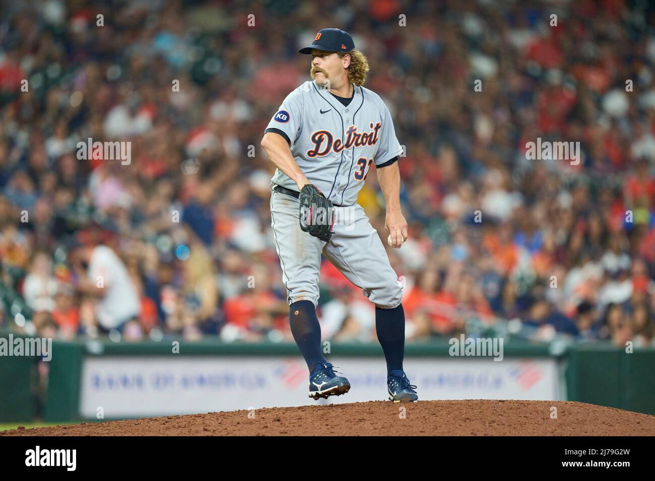 May 6 2022: Detroit pitcher Andrew Chafin (37) throws a pitch during ...