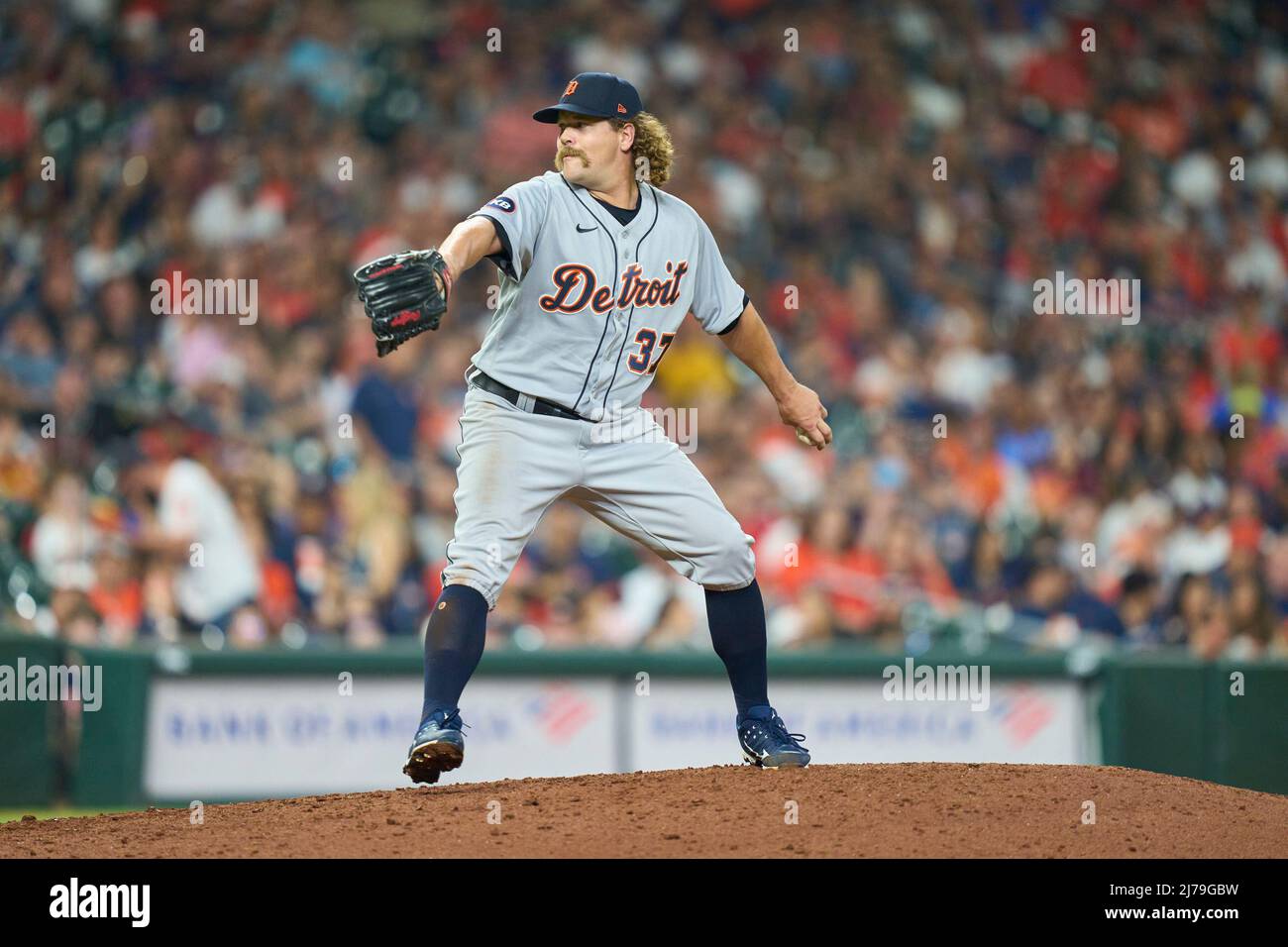 May 6 2022: Detroit pitcher Andrew Chafin (37) throws a pitch during ...