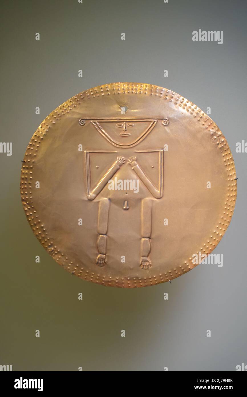 Golden disc inca hi-res stock photography and images - Alamy
