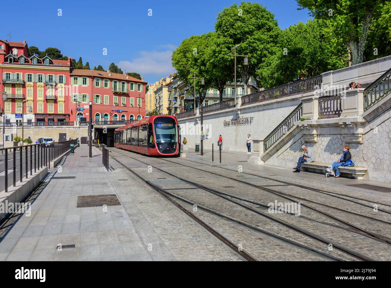 Nizza, moderne Straßenbahn, Linie 2, Port Lympia // Nice, Modern ...