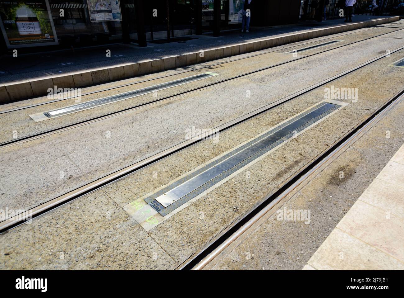 Nizza, moderne Straßenbahn, Linie 2, Ladepads für Supercap // Nice ...