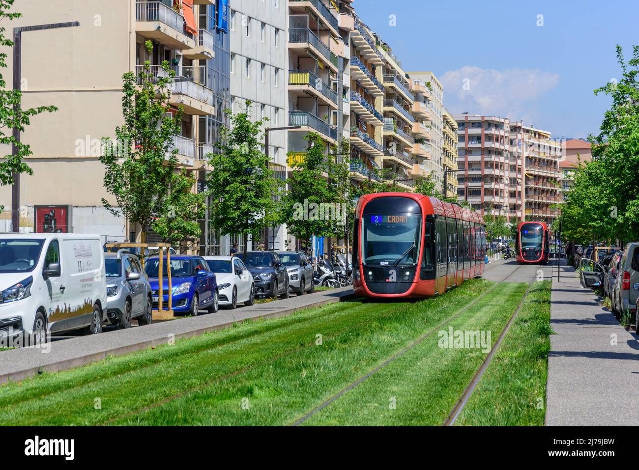 Nizza, moderne Straßenbahn, Linie 2, Lenval Hopital // Nice, Modern ...