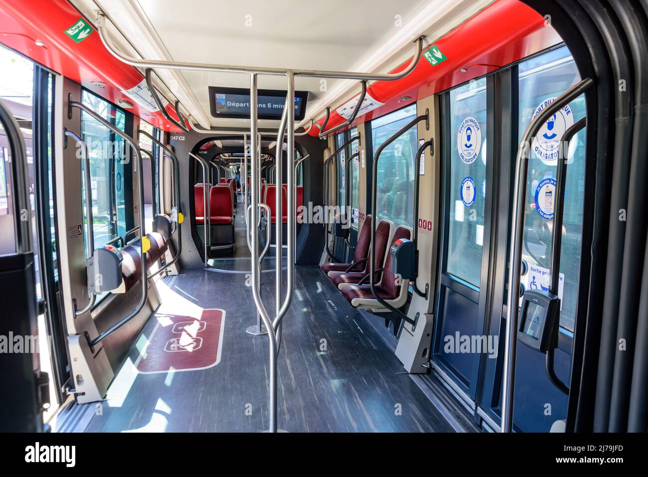 Nizza, moderne Straßenbahn, Linie 2 // Nice, Modern Tramway, Line 2 ...