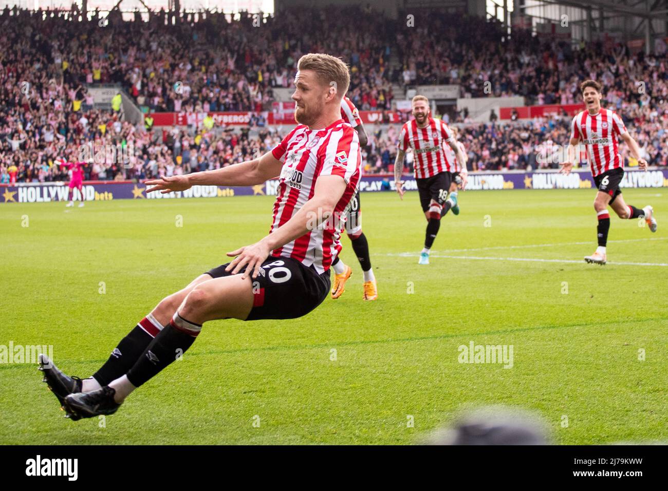 Ajer brentford hi-res stock photography and images - Alamy