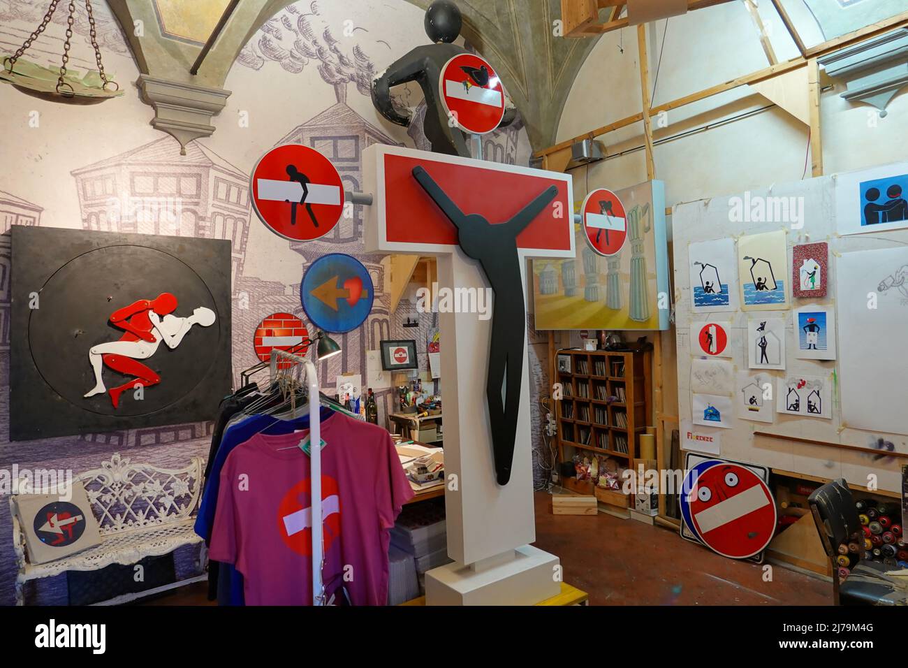 Florenz, Atelier von Street Artist CLET // Florence, Atelier of Street ...
