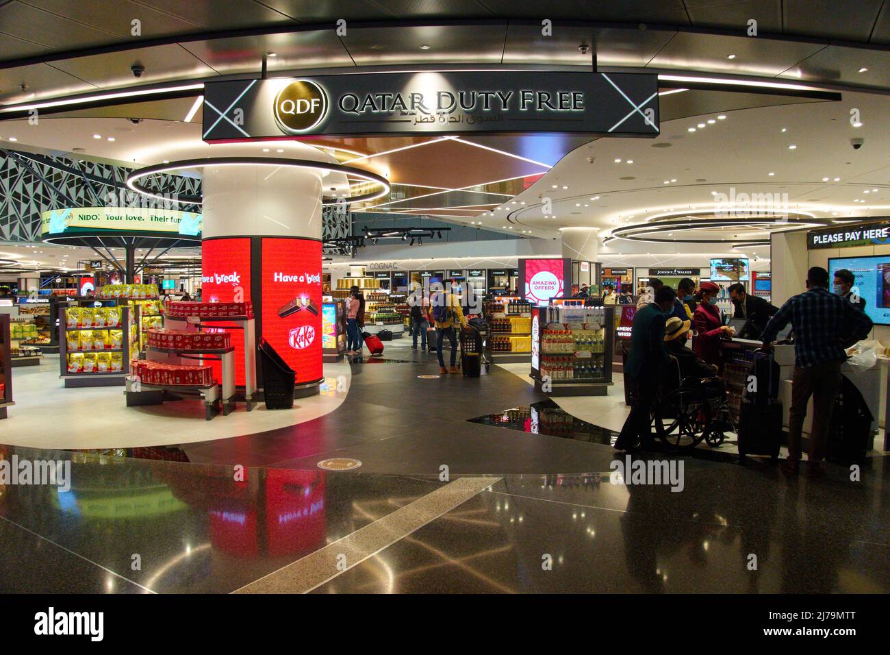 Shops in qatar 2022 hi-res stock photography and images - Alamy