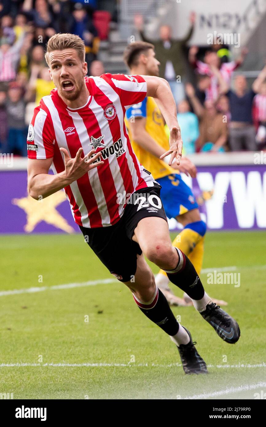 Ajer brentford hi-res stock photography and images - Alamy