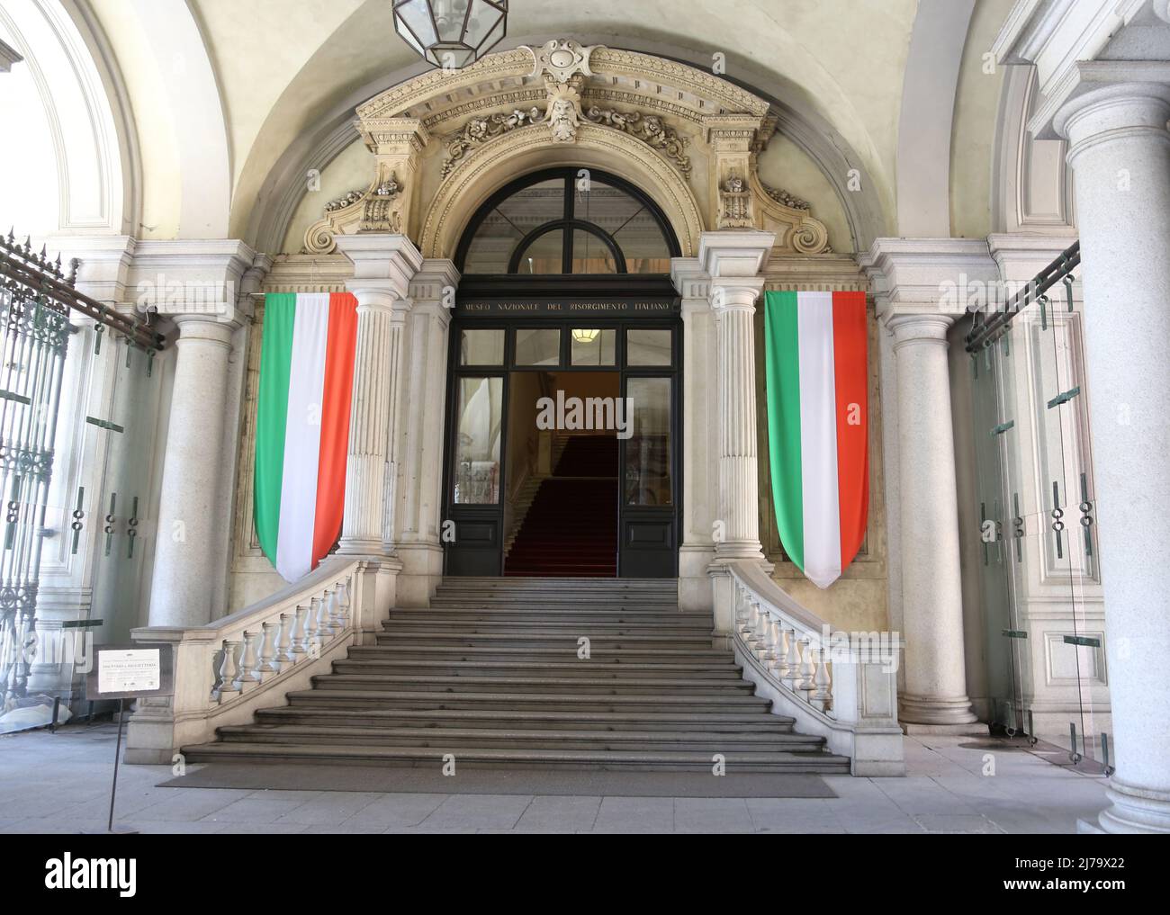Museo risorgimento italiano flag hi-res stock photography and images ...