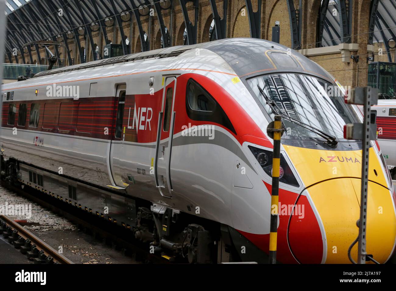 Lner train london kings cross hi-res stock photography and images - Alamy
