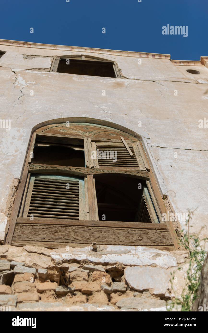 Abandoned abdullah al suleiman palace hi-res stock photography and ...
