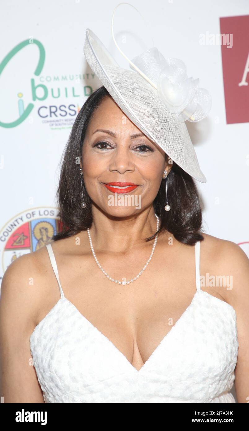 BEVERLY HILLS, CA - MAY 7: Lisa Collins at the 24th Annual First Ladies High Tea at the Beverly ...