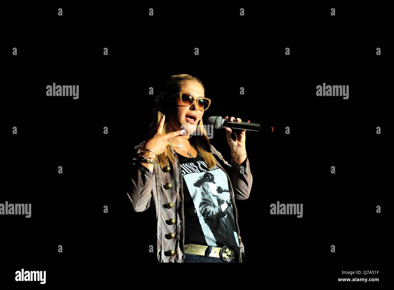 Anastacia singer hi-res stock photography and images - Alamy