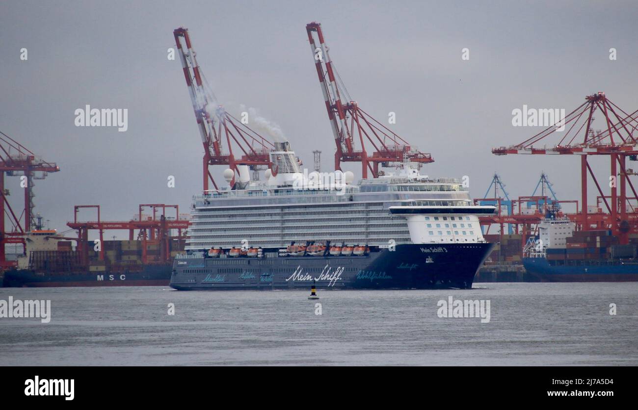 Cruises and navy Stock Photo - Alamy