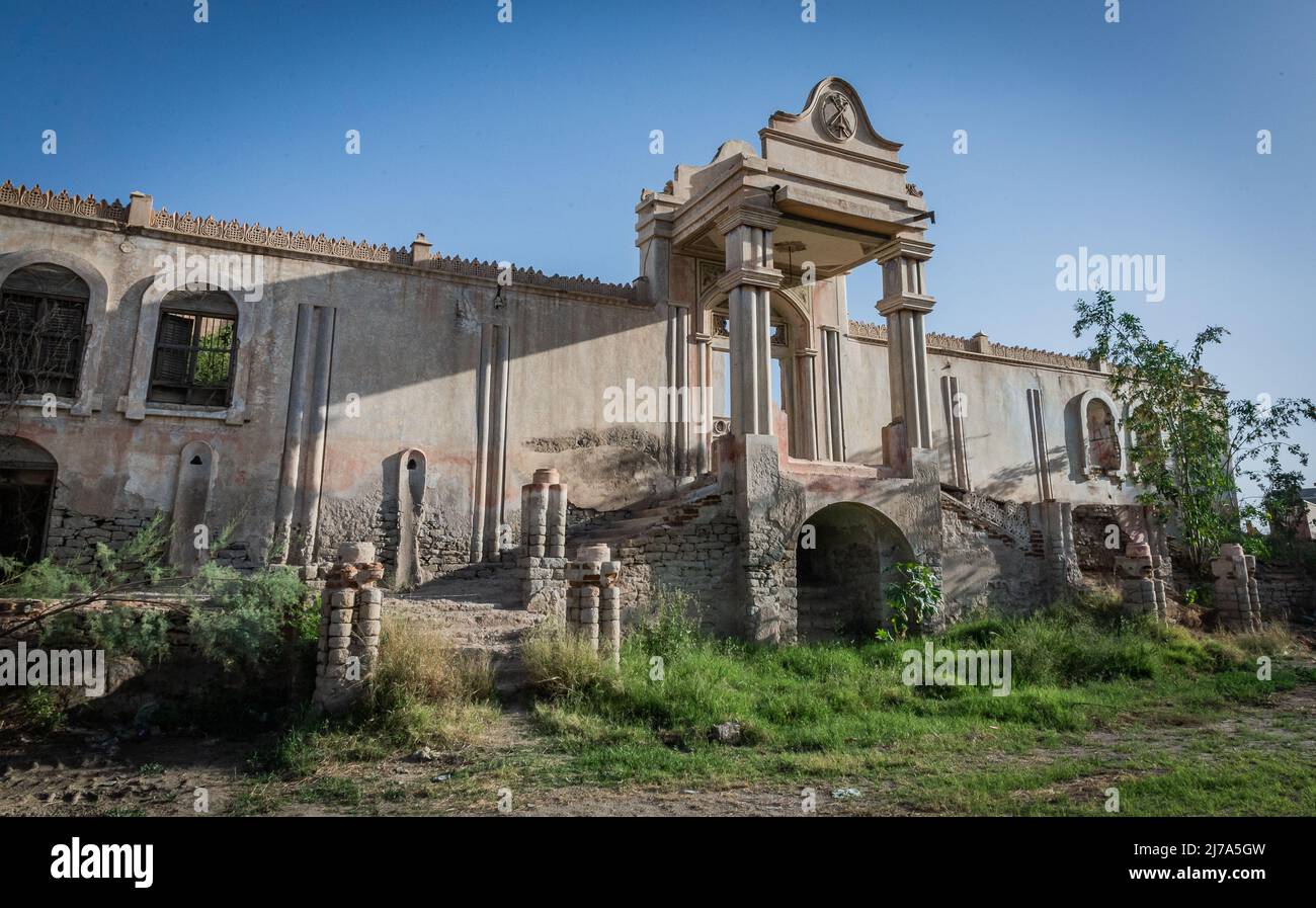Abandoned Abdullah al-Suleiman palace, Mecca province, Taïf, Saudi ...