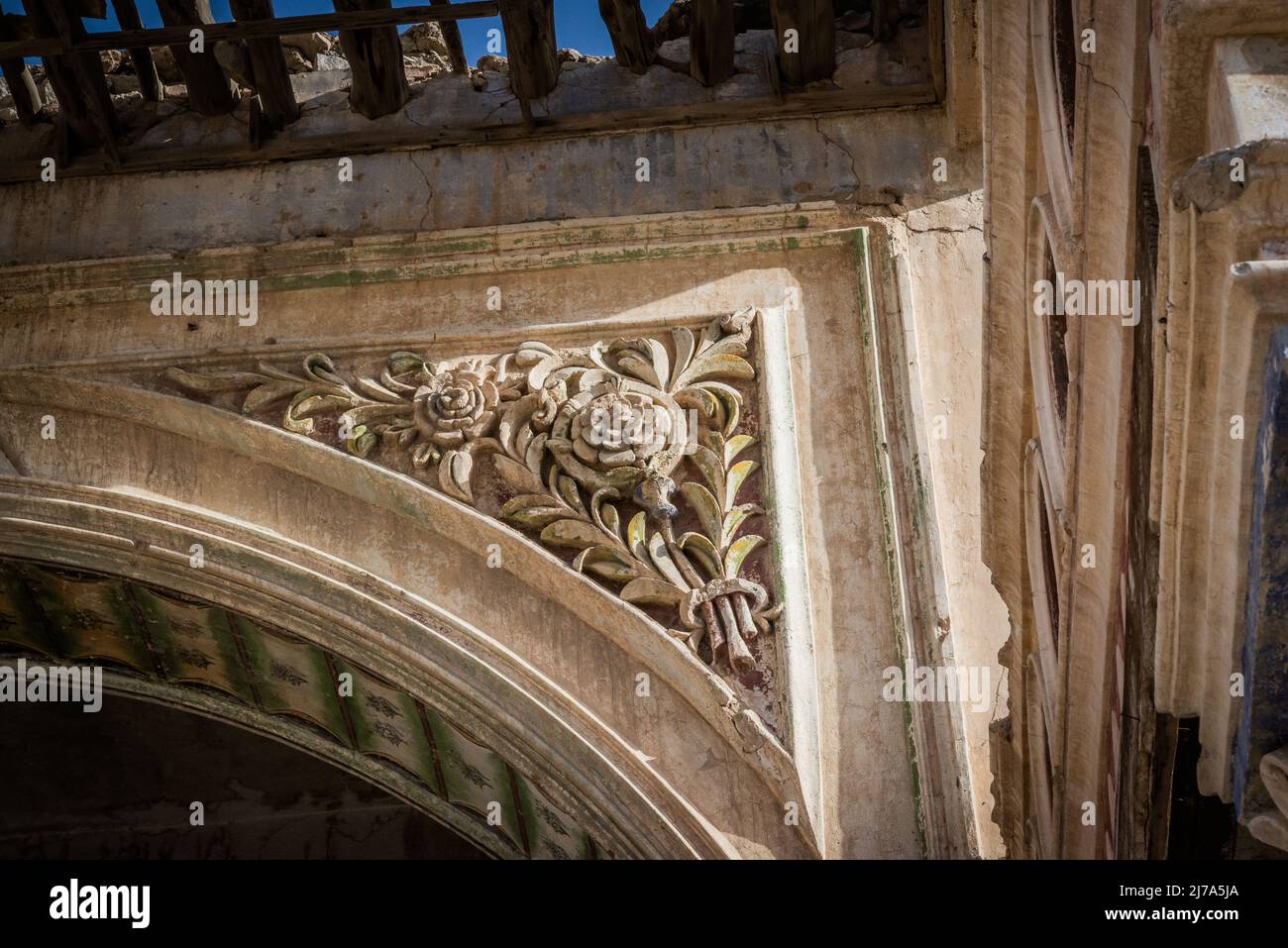 Abandoned abdullah al suleiman palace hi-res stock photography and ...