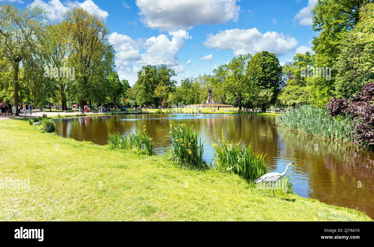 Amsterdam vondelpark lake summer hi-res stock photography and images ...