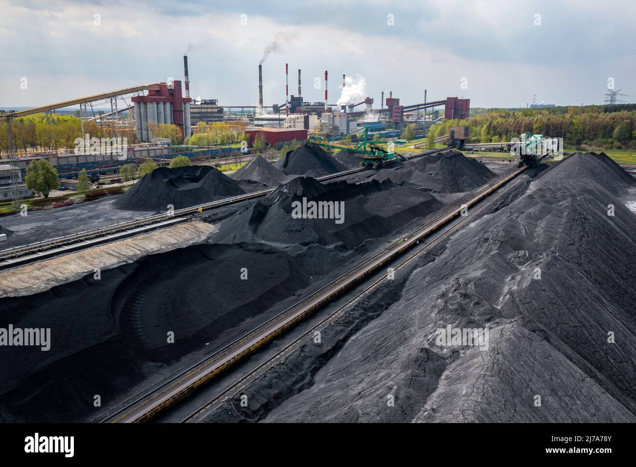 Black coal deposits. Exploration and machine. View from above Stock ...