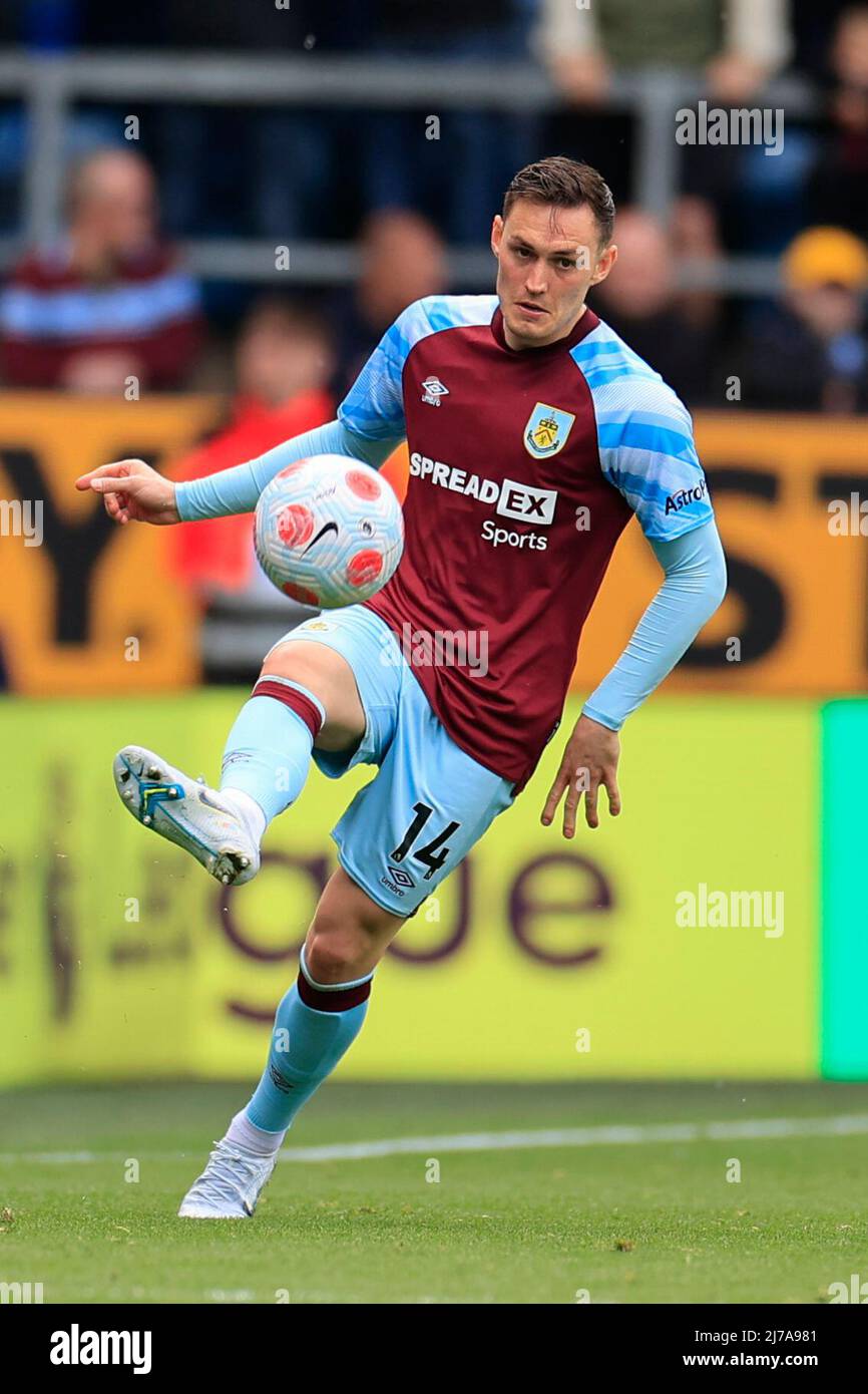 Connor roberts burnley hi-res stock photography and images - Alamy