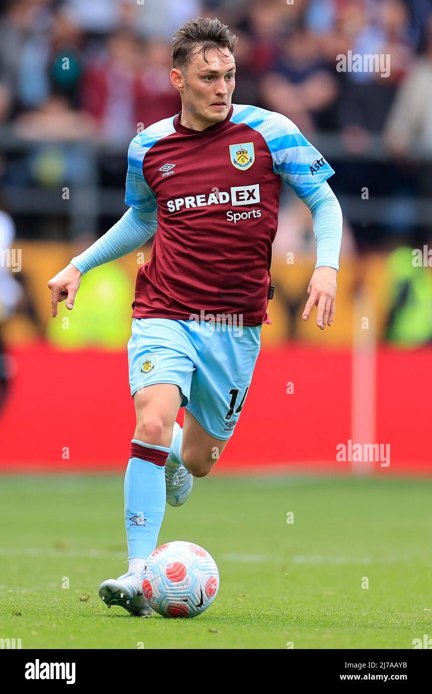 Connor roberts burnley hi-res stock photography and images - Alamy