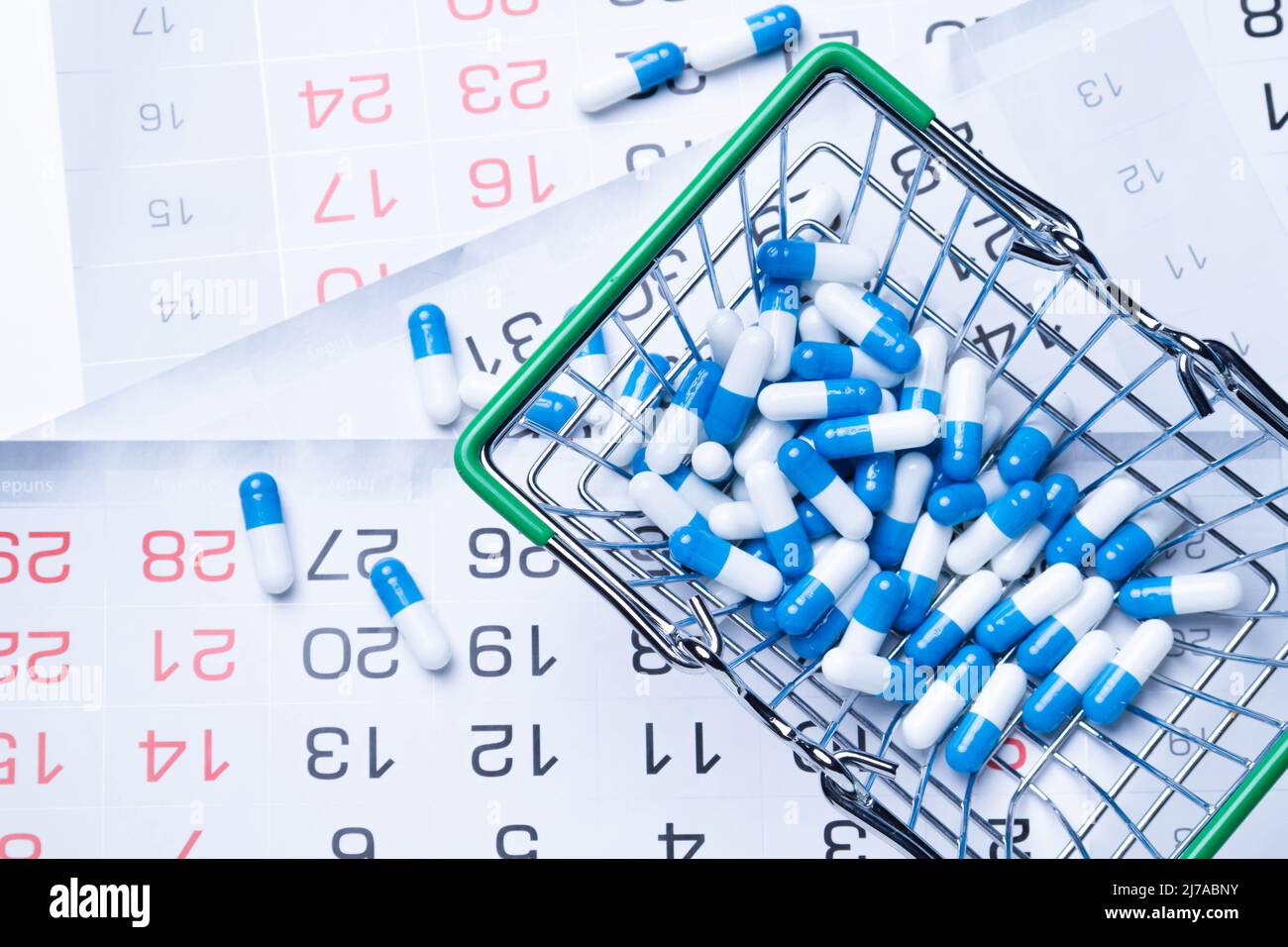 Medication course. Treatment schedule. Tablets and calendar. period of ...