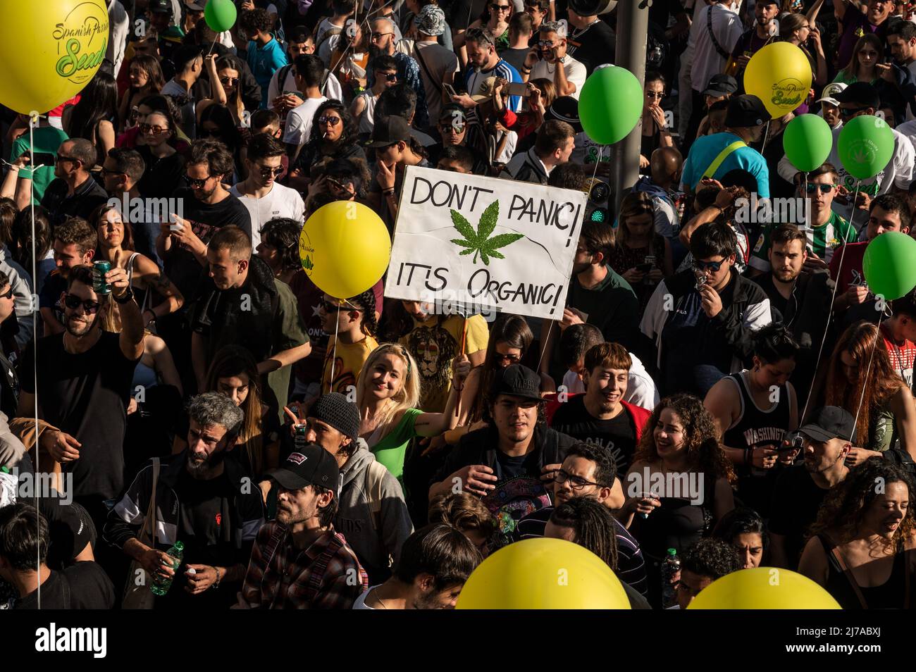 Balloons drugs hi-res stock photography and images - Alamy