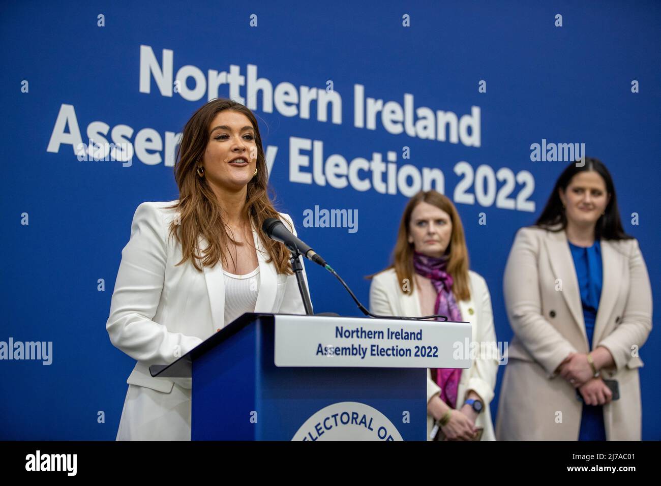 SDLP's Cara Hunter (left) during her acceptance speech at the ...