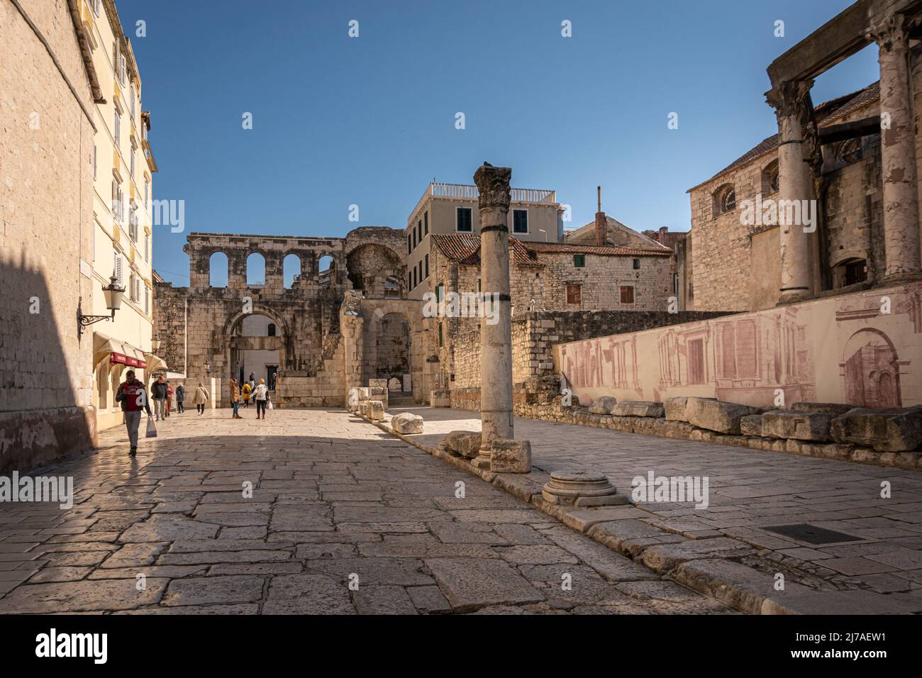 Silver gate palace hi-res stock photography and images - Alamy