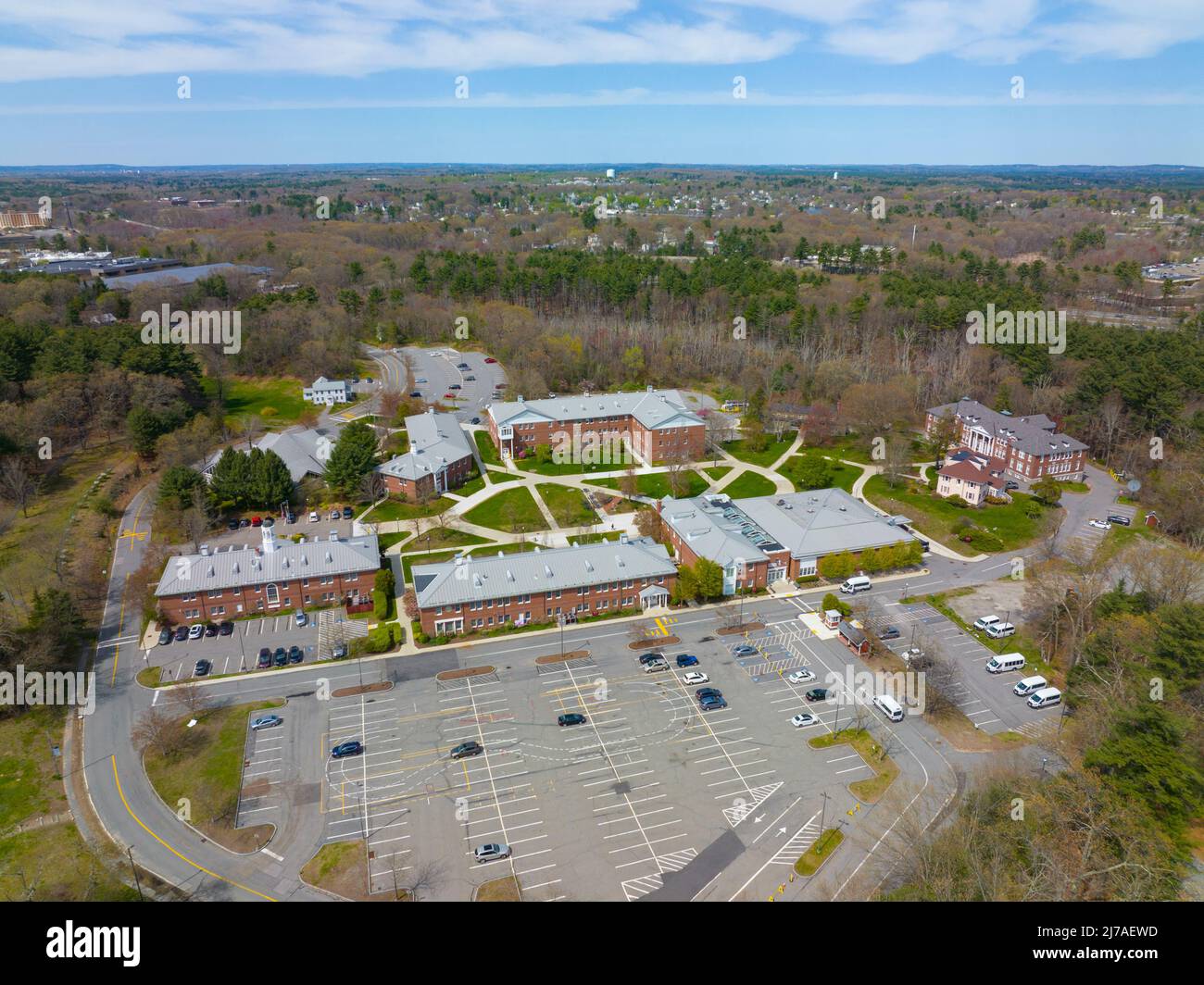 Middlesex community college campus hi-res stock photography and images ...