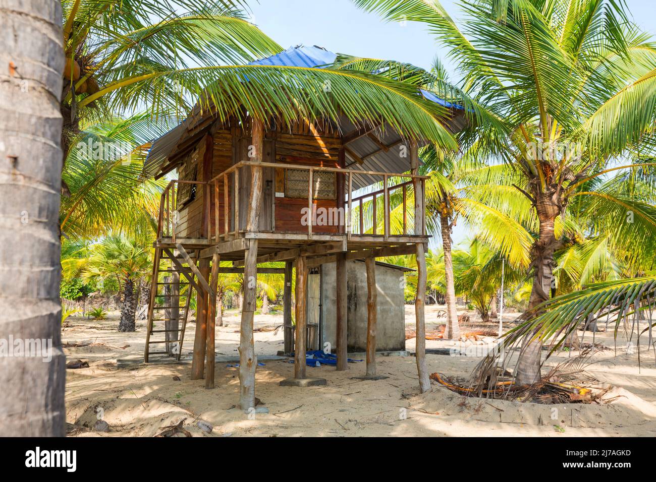 Tropical bamboo hut on sea shore Stock Photo - Alamy