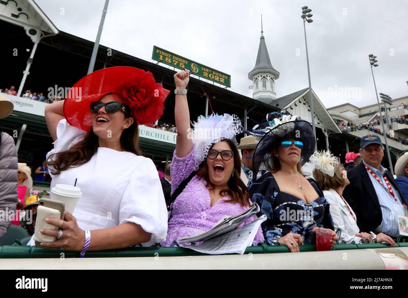Louisville, United States. 07th May, 2022. Horse racing fans cheer for ...
